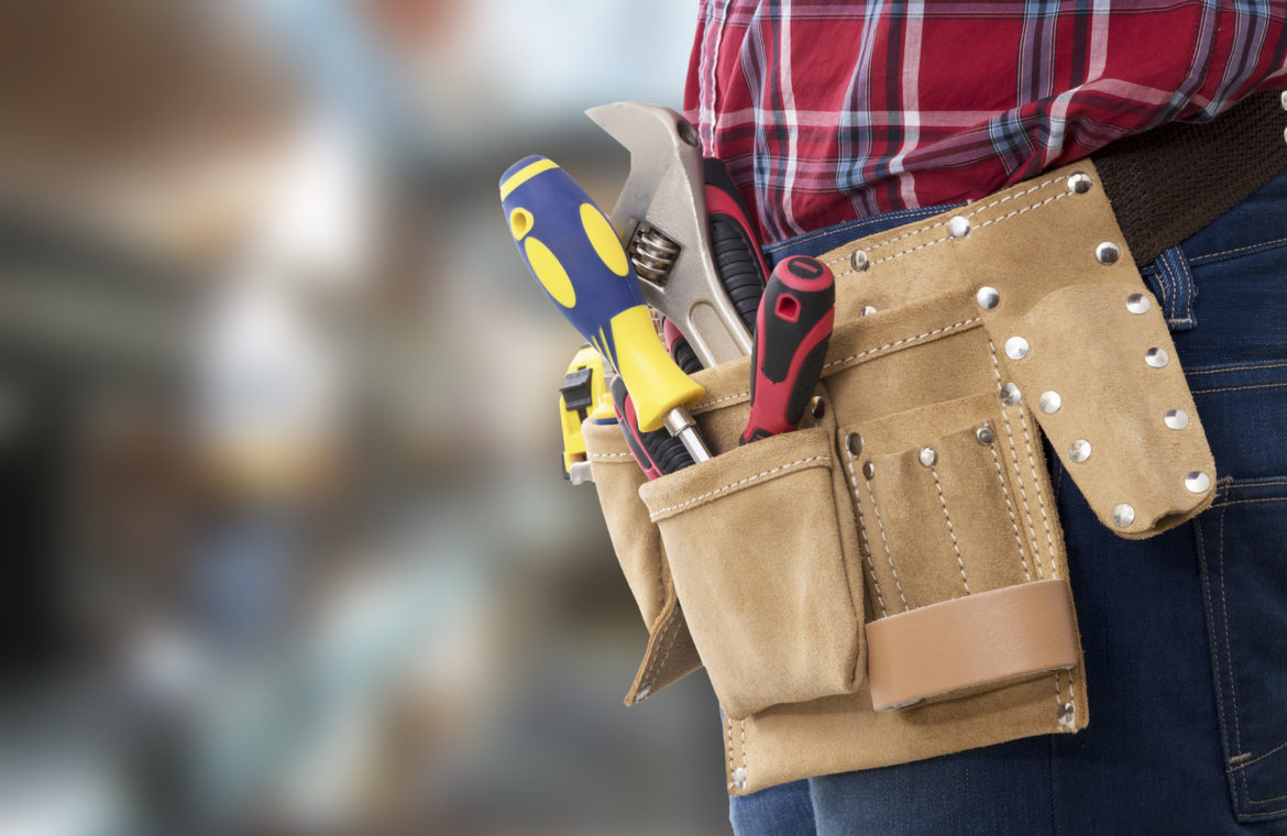 5 outils à mains indispensables pour vos petits travaux | Métal et concept
